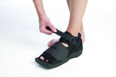 Rigid post op shoe